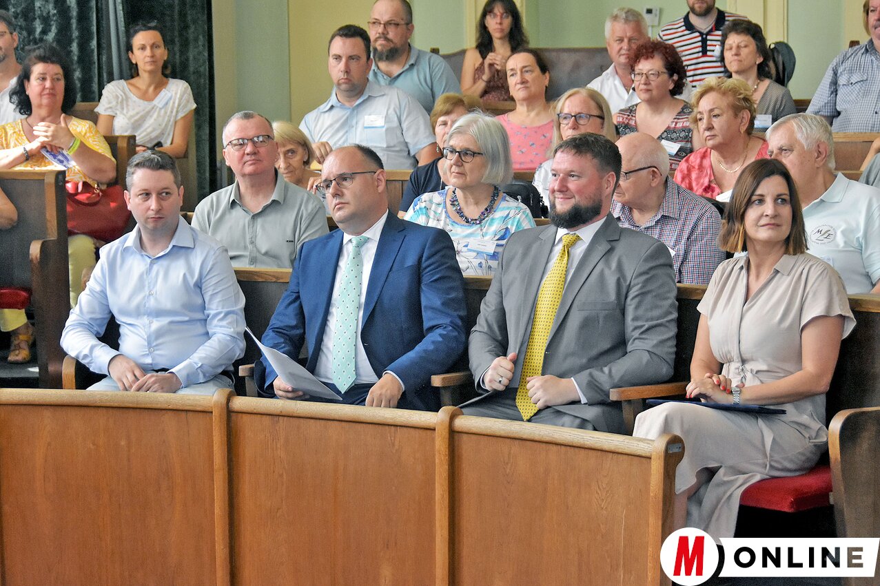 Levéltáros vándorgyűlés Zentán – GALÉRIA | Magyar Szó